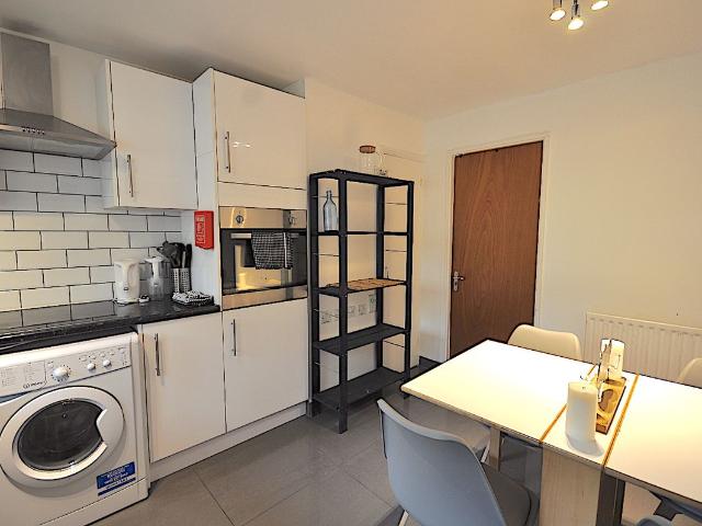 Oakley Square, Ucl/London NW1, 3 bed flat to rent, £4,767 pcm | PrimeLocation