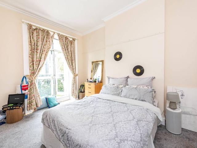 Oakley Street, Chelsea, London SW3, 2 bed flat to rent, £3,142 pcm | PrimeLocation