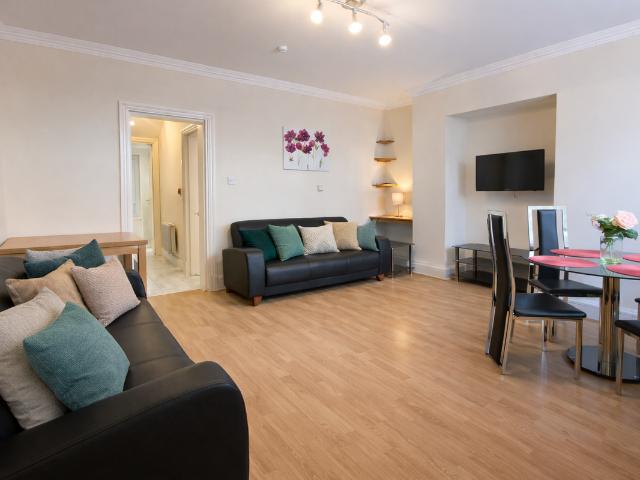 Oakley Street, London SW3, 1 bed flat to rent, £2,492 pcm | PrimeLocation