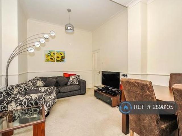 Oakley Road, London, N1 2 bed flat to rent £2,750 pcm £635 pw