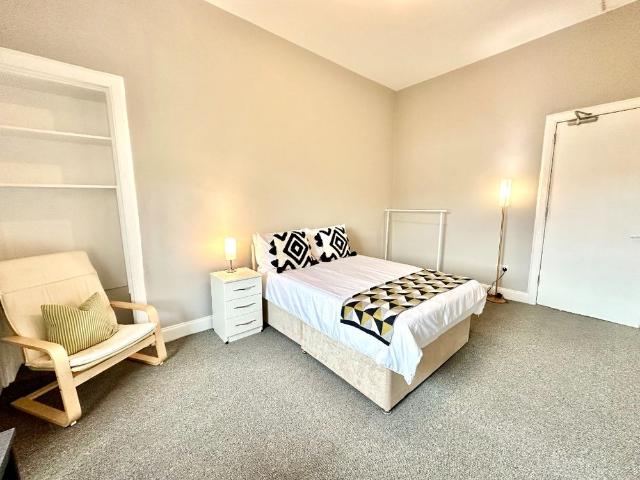 Oakley Terrace, Dennistoun, Glasgow, G31 2HX