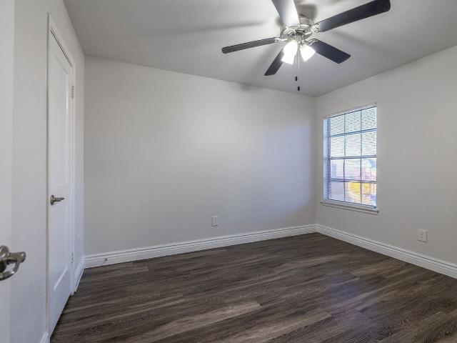 Oakline Apartments 3 Bedroom Apartment for Rent at 900 Frances Way, Richardson, TX 75081 North College Park