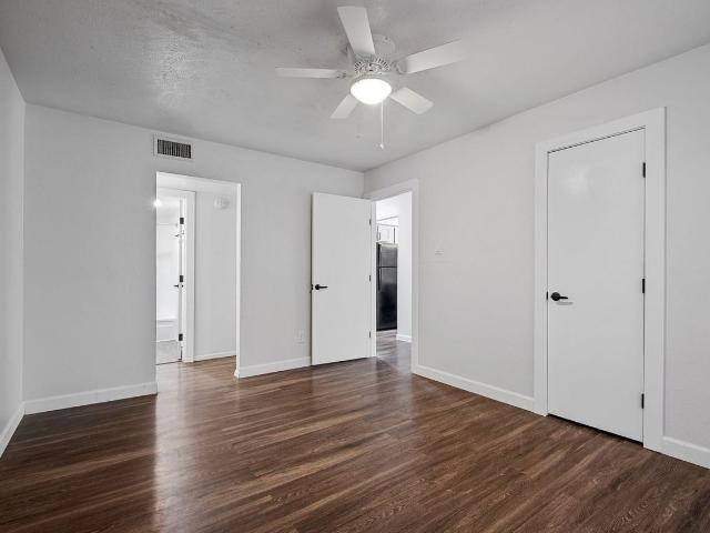 Oakline Apartments 1 Bedroom Apartment for Rent at 900 Frances Way, Richardson, TX 75081 North College Park
