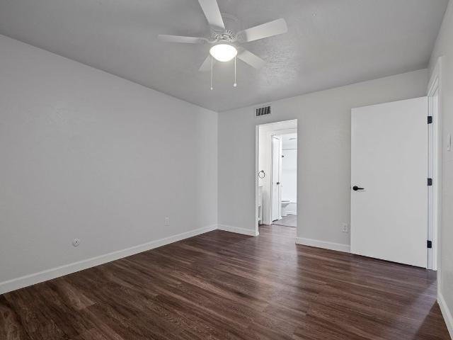 Oakline Apartments 1 Bedroom Apartment for Rent at 900 Frances Way, Richardson, TX 75081 North College Park