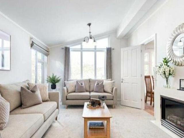 Oakmere Country Park, Oakmere, 2 Bedroom Lodge