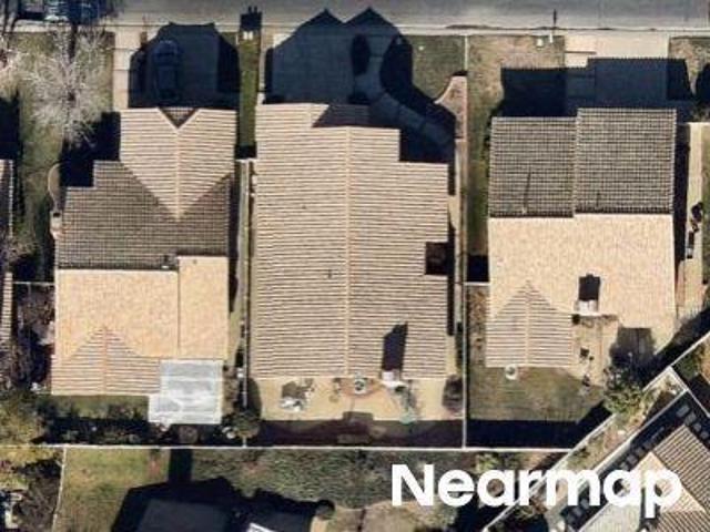 Oakmont Dr