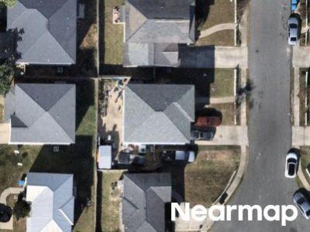 Oakmont Dr