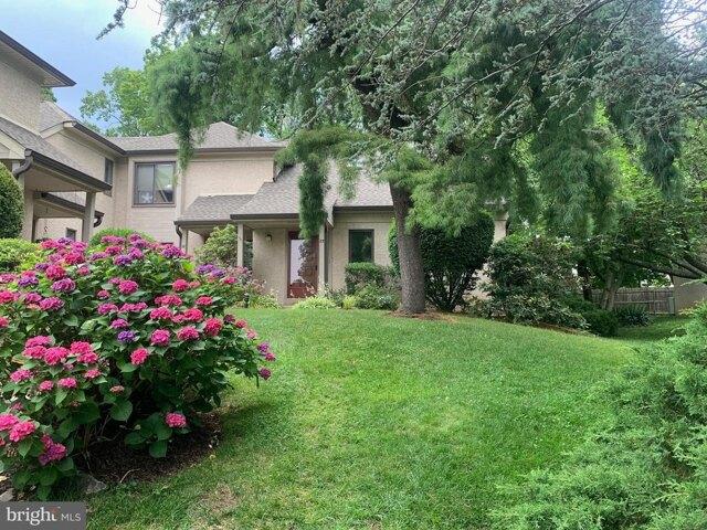Oakmont Pl, Media, Home For Sale
