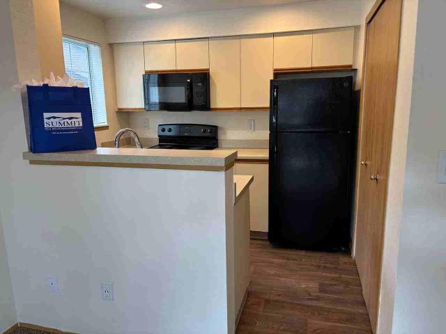 Oakridge 2 Bedroom Apartment for Rent at 2511 Nw Edenbower Blvd, Roseburg, OR 97471