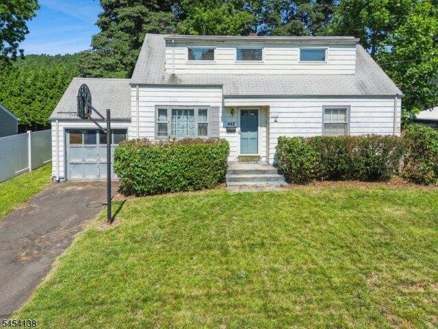 Oakridge Ave, North Plainfield, Home For Sale