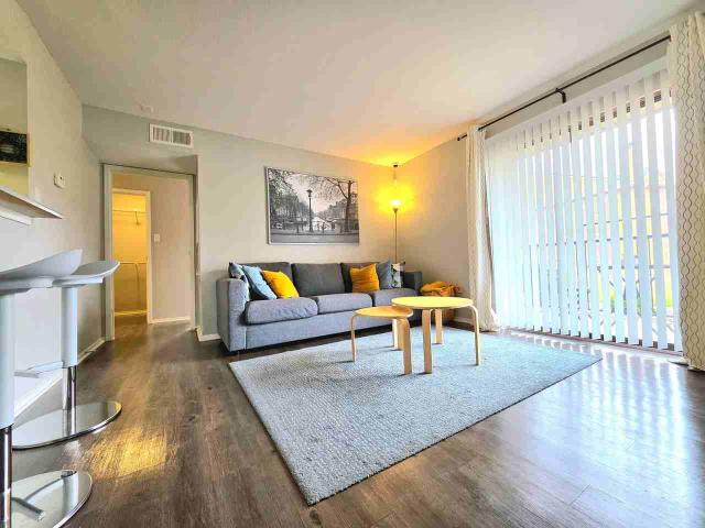 Oaks of Westlakes Apartments 1 Bedroom Apartment for Rent at 534 Hunt Ln, San Antonio, TX 78245