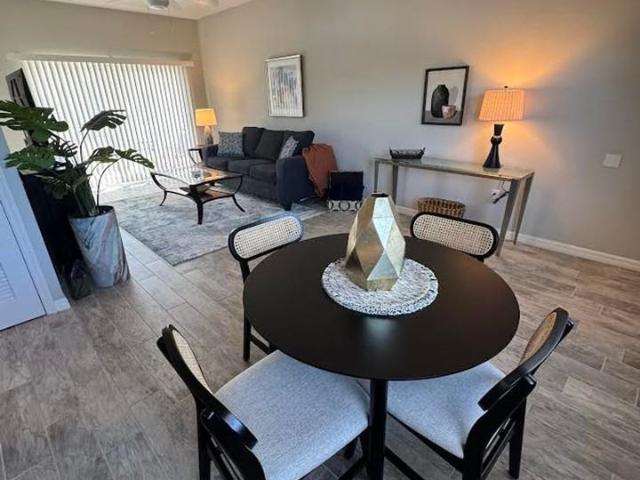 OAKS ON HENRY 2 Bedroom Apartment for Rent at 301 W Henry St, Punta Gorda, FL 33950