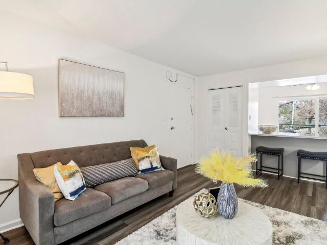 Oaks at Oxon Hill 2 Bedroom Apartment for Rent at 5400 Livingston Ter, Oxon Hill, MD 20745 Oxon Hill Glassmanor