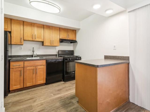 Oaks at Oxon Hill 2 Bedroom Apartment for Rent at 5400 Livingston Ter, Oxon Hill, MD 20745 Oxon Hill Glassmanor