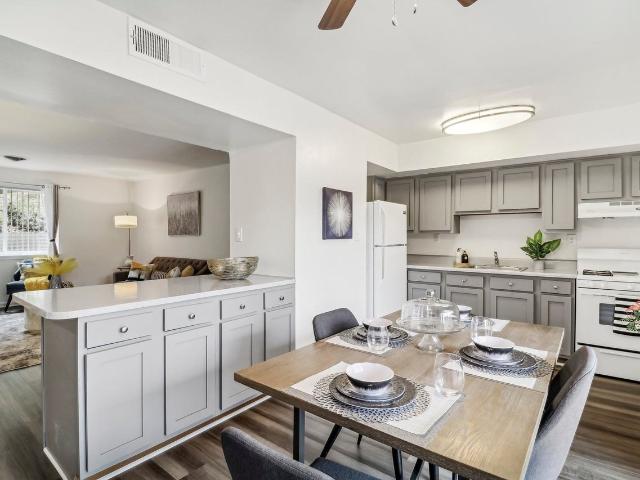 Oaks at Oxon Hill 2 Bedroom Apartment for Rent at 5400 Livingston Ter, Oxon Hill, MD 20745 Oxon Hill Glassmanor