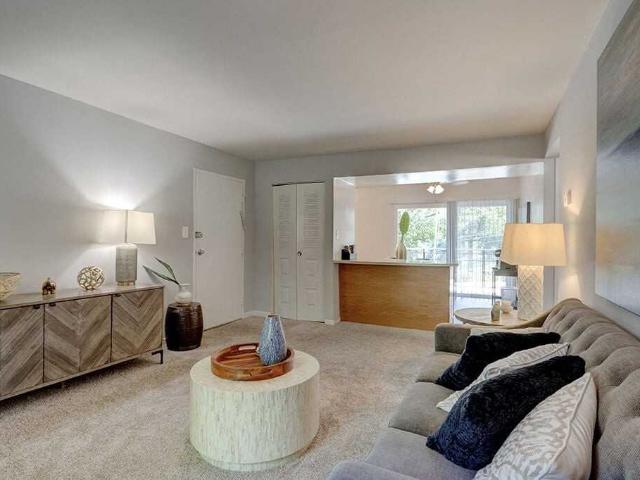 Oaks at Oxon Hill 2 Bedroom Apartment for Rent at 5400 Livingston Ter, Oxon Hill, MD 20745 Oxon Hill Glassmanor