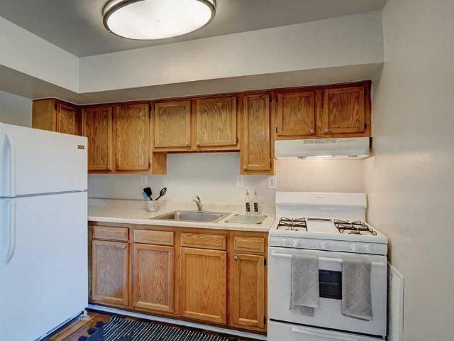 Oaks at Oxon Hill 3 Bedroom Apartment for Rent at 5400 Livingston Ter, Oxon Hill, MD 20745 Oxon Hill Glassmanor