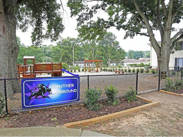 Oaks at Edgemont 2 Bedroom Apartment for Rent at 330 Willow Oak Ln, Gastonia, NC 28054