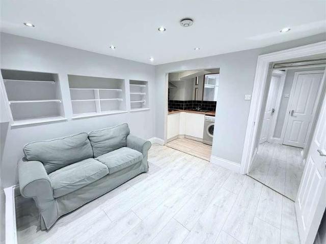 Oaks Court, Cann Hall Road, London, E11