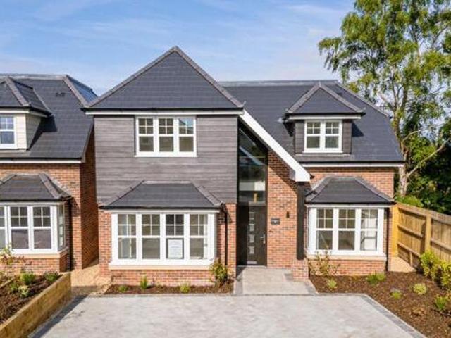 Oaks Drive St Leonards, Hampshire, 4 Bedroom Detached