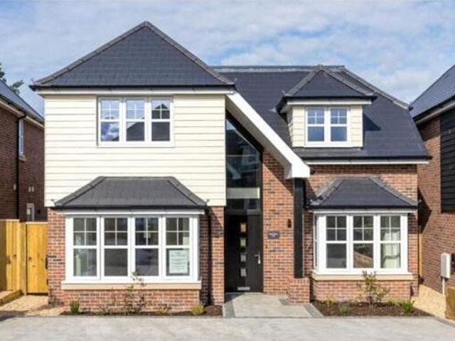 Oaks Drive, St. Leonards, 4 Bedroom Detached