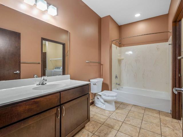 Oaks Station Place 2 Bedroom Apartment for Rent at 3550 E 46th St, Minneapolis, MN 55406 Ericsson