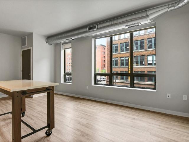 Oaks Union Depot 2 Bedroom Apartment for Rent at 244 4th St E, St. Paul, MN 55101 Downtown St. Paul