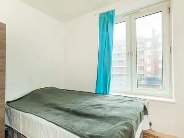 Oakshott Court, London, NW1 1QP, United Kingdom | 3 bed apartment for rent #167211968 | Rentberry