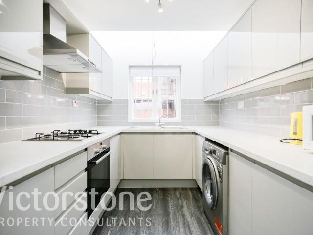 Oakshott Court, Polygon Road, Euston, London NW1, 4 bed shared accommodation to rent, £5,000 pcm | PrimeLocation