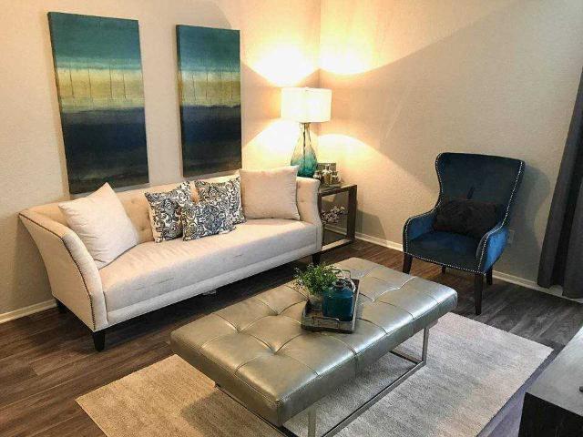 Oasis 1 Bedroom Apartment for Rent at 9690 Forest Ln, Dallas, TX 75243