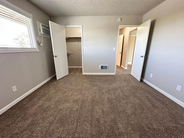 Oasis Apartments 1 Bedroom Apartment for Rent at 2127 Peach Ave, Clovis, CA 93612