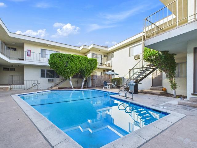 Oasis Apartments
