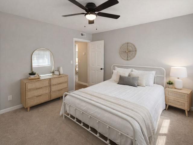 Oasis at San Marco 2 Bedroom Apartment for Rent at 4800 Atlantic Blvd, Jacksonville, FL 32207 Empire Point