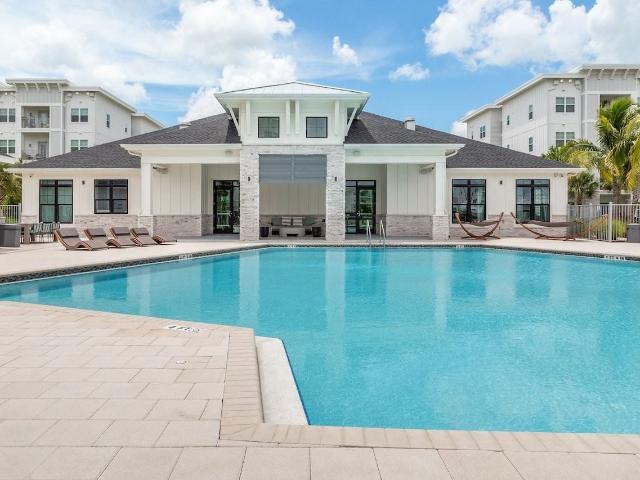 Oasis at Surfside* 2 Bedroom Apartment for Rent at 2200 Oasis Palm Cir, Cape Coral, FL 33991 Trafalgar
