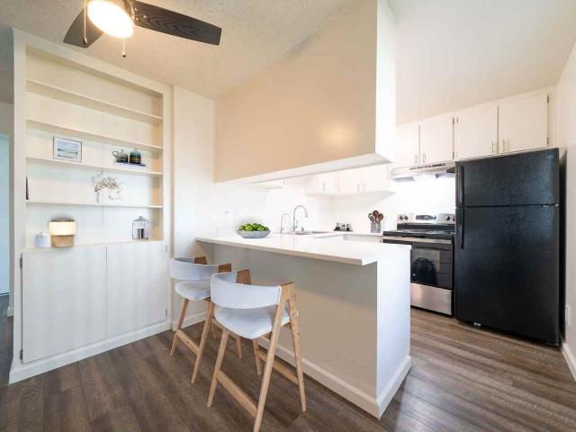 Oasis Del Sol 2 Bedroom Apartment for Rent at 633 S Johnson Ave, El Cajon, CA 92020 El Cajon