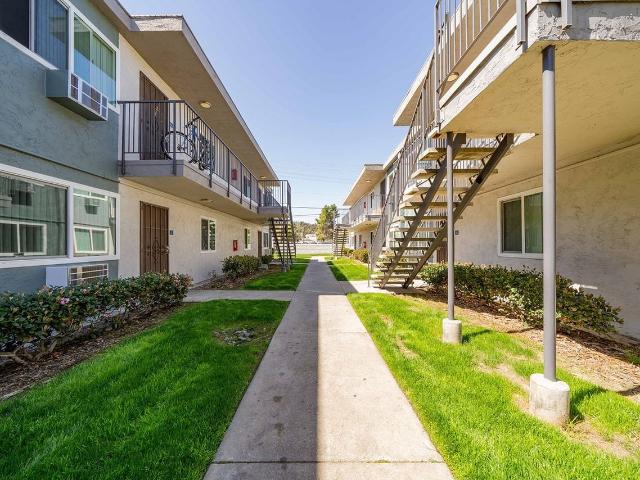 Oasis Del Sol 2 Bedroom Apartment for Rent at 633 S Johnson Ave, El Cajon, CA 92020 El Cajon