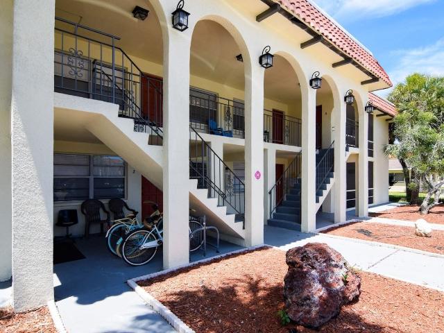 Oasis I on St Pete Beach 1 Bedroom Apartment for Rent at 7950 Blind Pass Rd, St Pete Beach, FL 33706