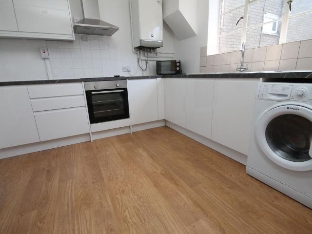 Oaten Hill Court, Canterbury CT1, 4 bed flat to rent, £450 pcm | PrimeLocation