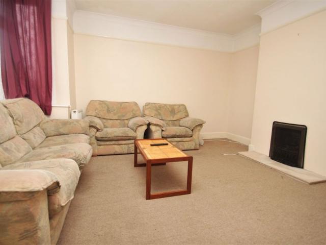 Oates Road, Bournemouth, BH9