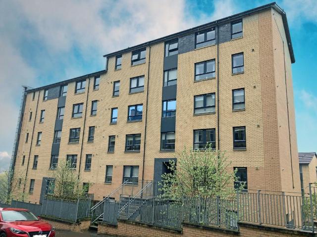 Oban Drive, Maryhill, Glasgow, G20 2 bed flat to rent £1,495 pcm £345 pw