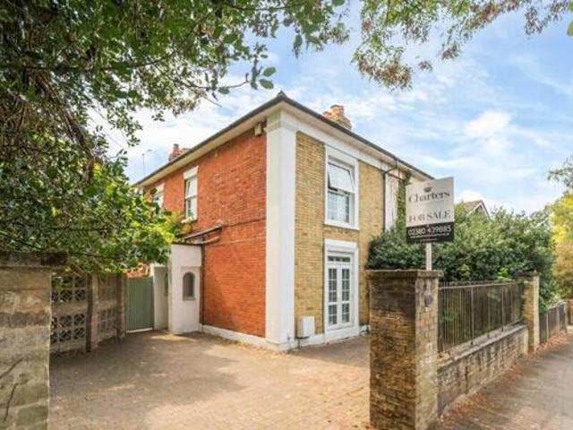 Obelisk Road, Southampton, 3 Bedroom Semi detached