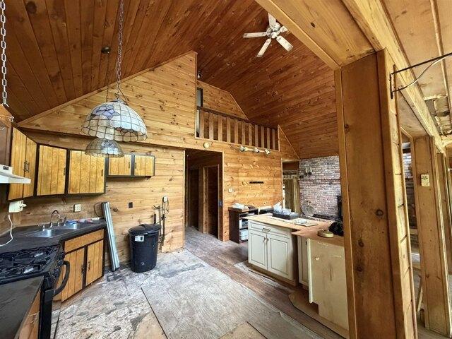 Oberdorf Rd Unit /, Stamford, Home For Sale