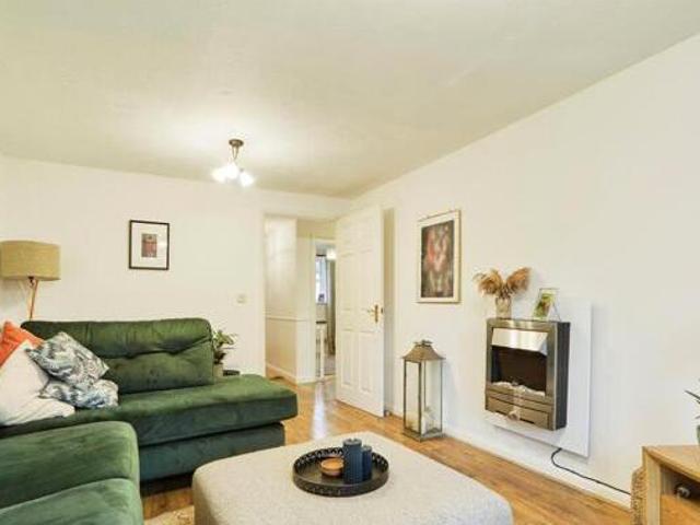 Oberon Way, Cottingley, 2 Bedroom Apartment