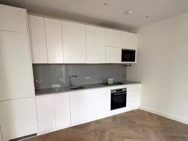 Oberman Road, London, NW10 1DT