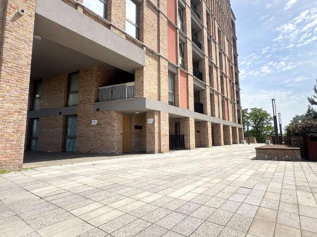 Oberman Road, London NW10, 2 bed flat to rent, £2,250 pcm | PrimeLocation