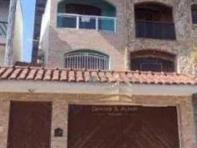 obrado com 3 quartos, Suíte 4 banheiros, 3 Vagas de Garagem