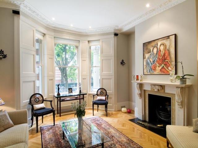 Observatory Gardens, Kensington. 3 bed apartment to rent £11,917 pcm £2,750 pw