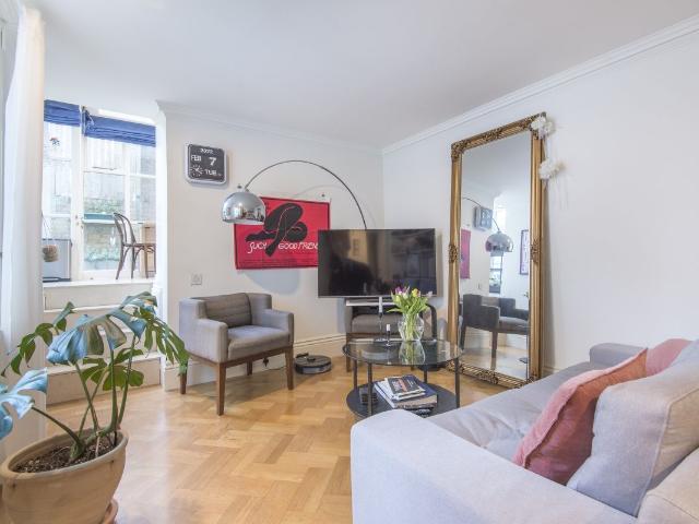 Observatory Gardens, London W8, 1 bed flat to rent, £3,350 pcm | PrimeLocation