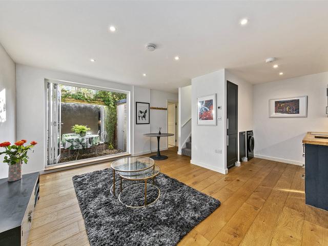 Observatory Road, East Sheen, SW14