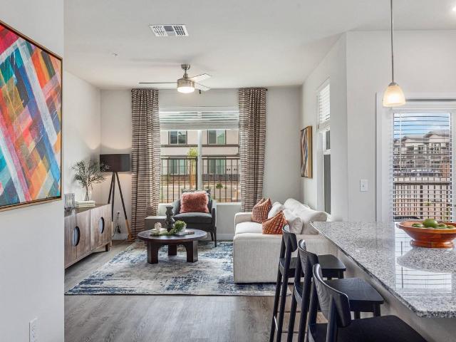 Obsidian on Glendale 2 Bedroom Apartment for Rent at 7601 W Glendale Ave, Glendale, AZ 85303